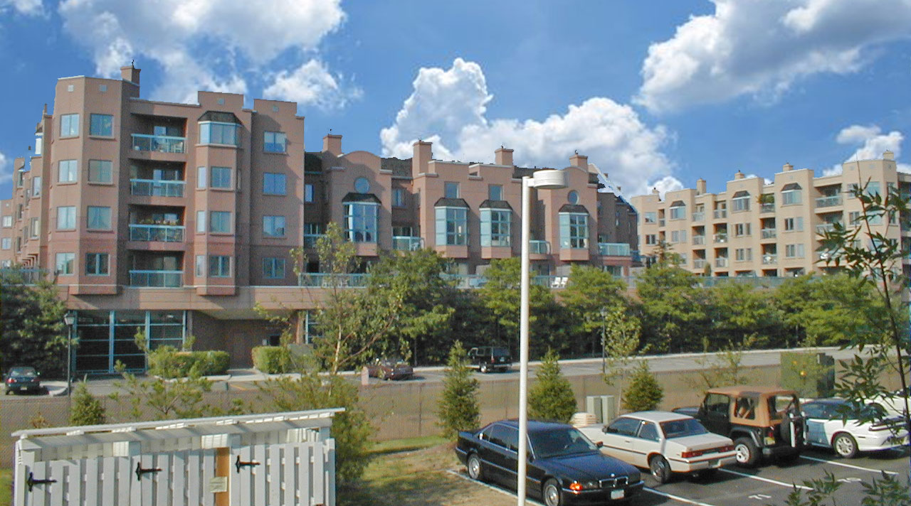 Condo and Apartment Rentals at Independence Harbor in Edgewater NJ